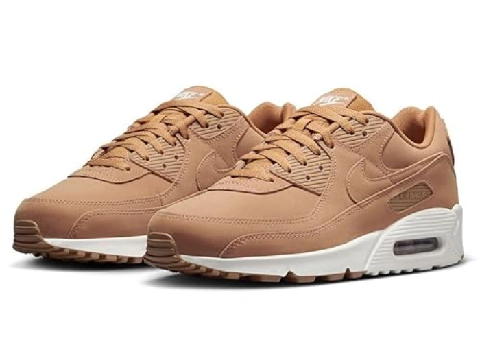 Top 10 Nike Shoes for Men in Japan